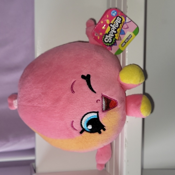 Shopkins | Toys | Shopkins June Ballon Plushie | Poshmark